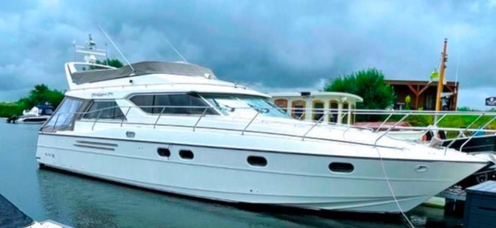 Princess 48 Flybridge uit 1993 te koop op Sloepen.nl. - Stijlvol varen ...