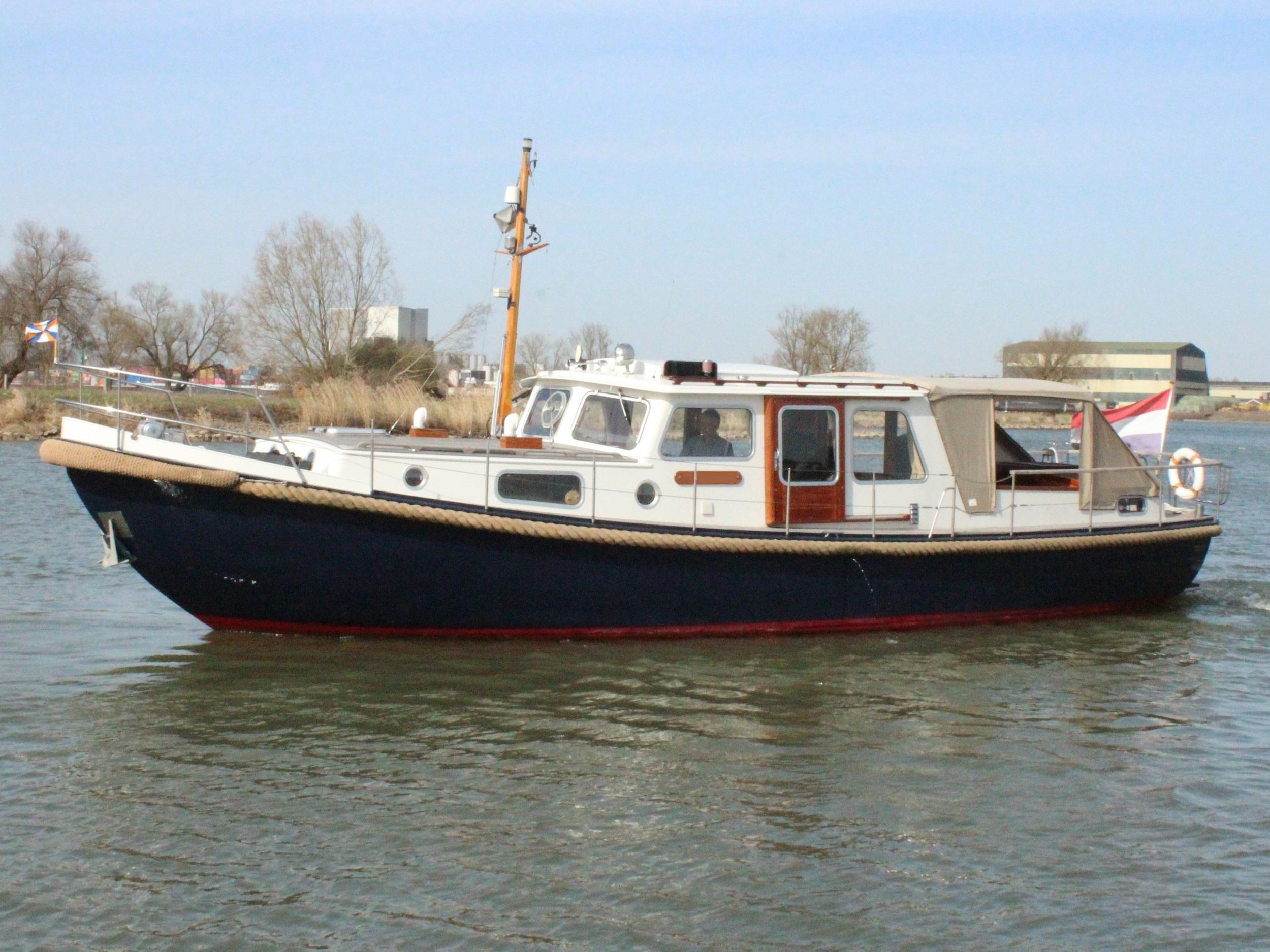 68 Vlet sloepen te koop op Sloepen.nl - Stijlvol varen, jouw avontuur!